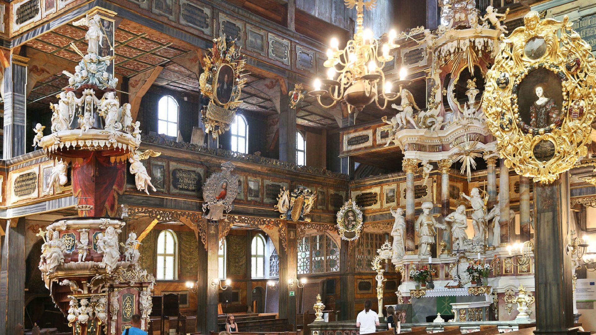 To jedyny taki kościół w Polsce. Klejnot baroku jest na liście UNESCO ...