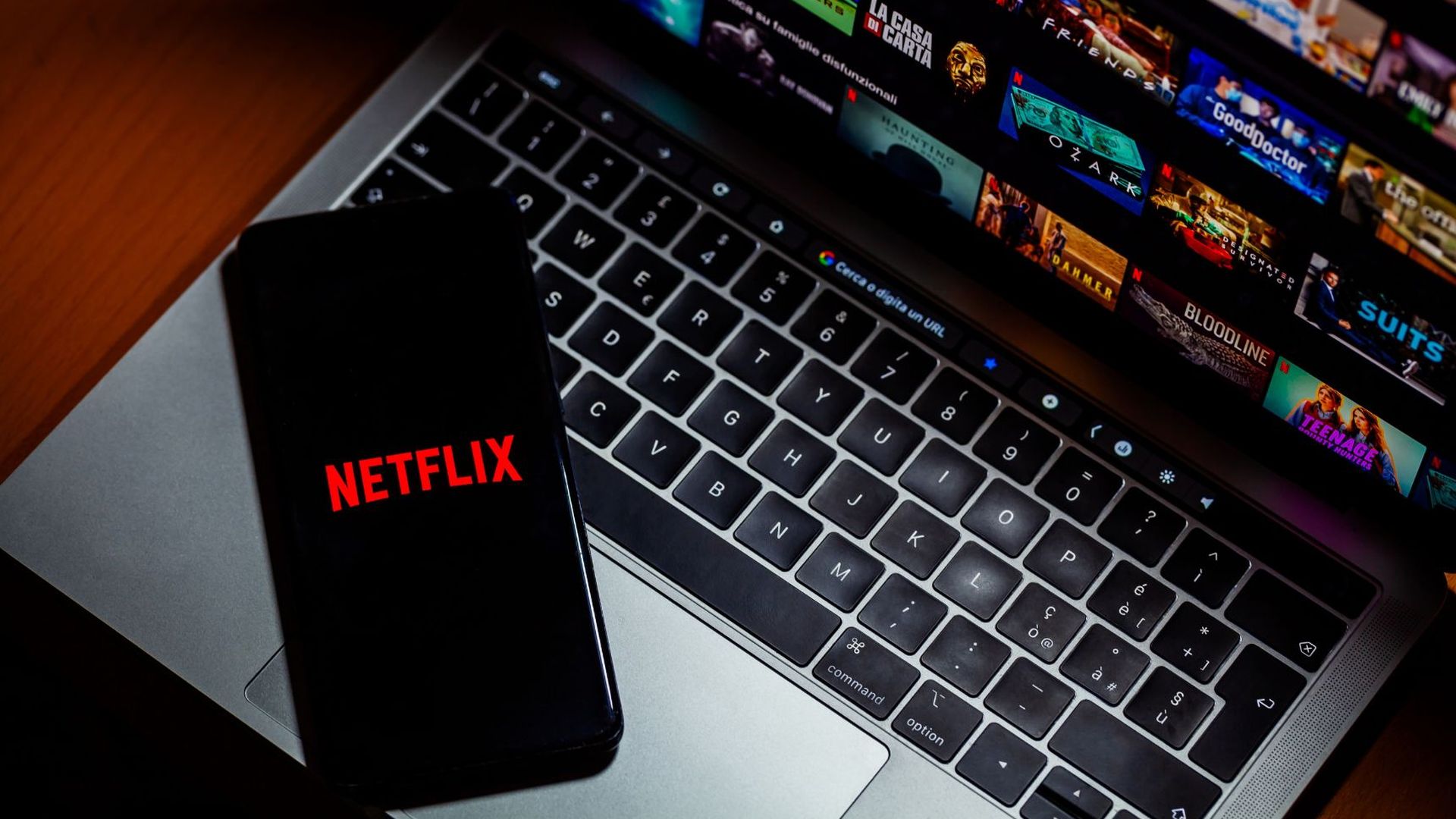 Netflix zmienia cennik w Polsce już do maja. Tyle teraz zapłacisz ...