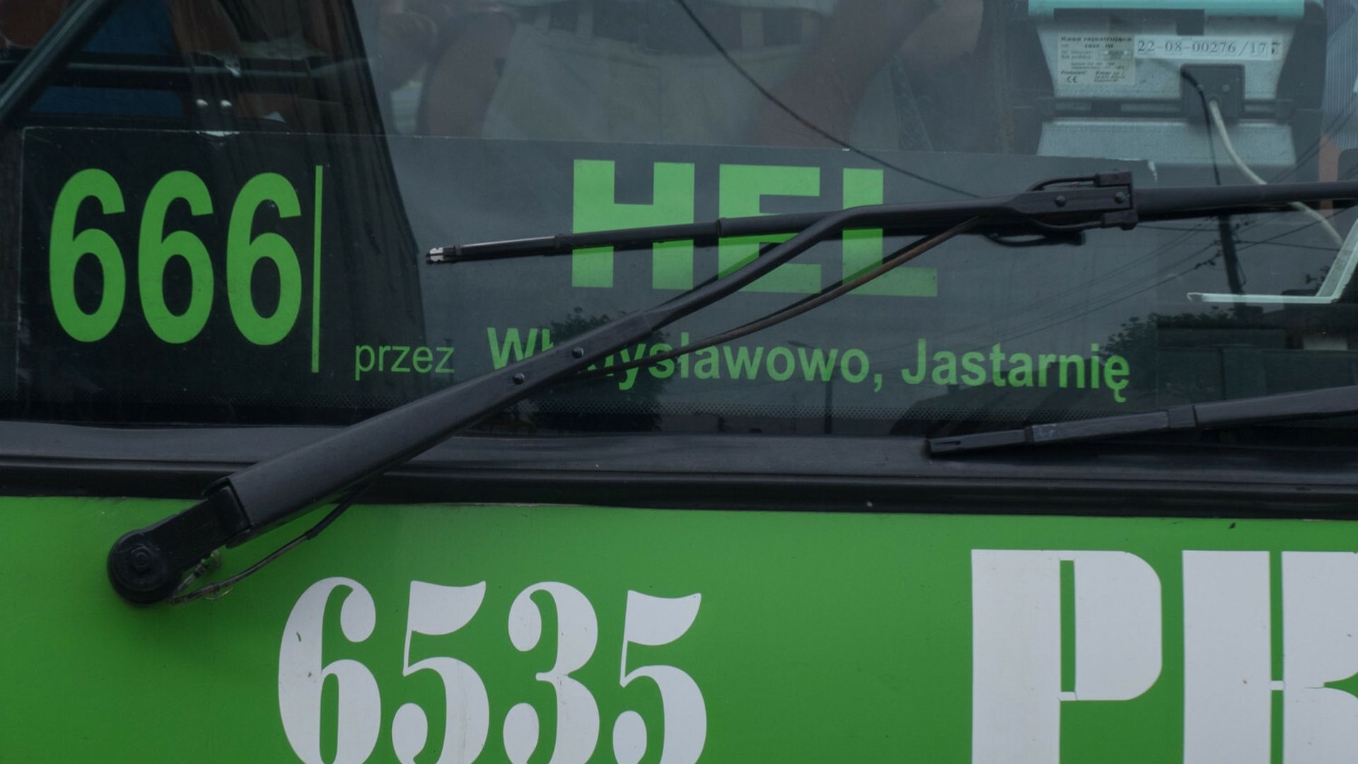 „Szatańska” linia 666 znów pojedzie na Hel. FlixBus wyjaśnia, skąd ten ...