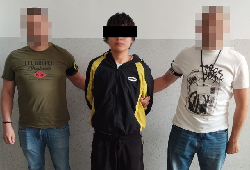 19-latek z Kazachstanu zaatakował ratownika medycznego. Był kompletnie ...