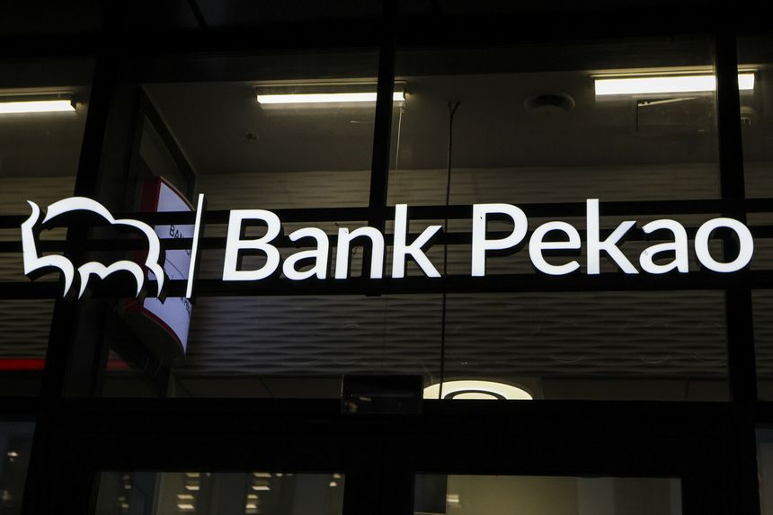 Awaria w Pekao, tysiące zgłoszeń. Bank wydał komunikat - Wiadomości ...