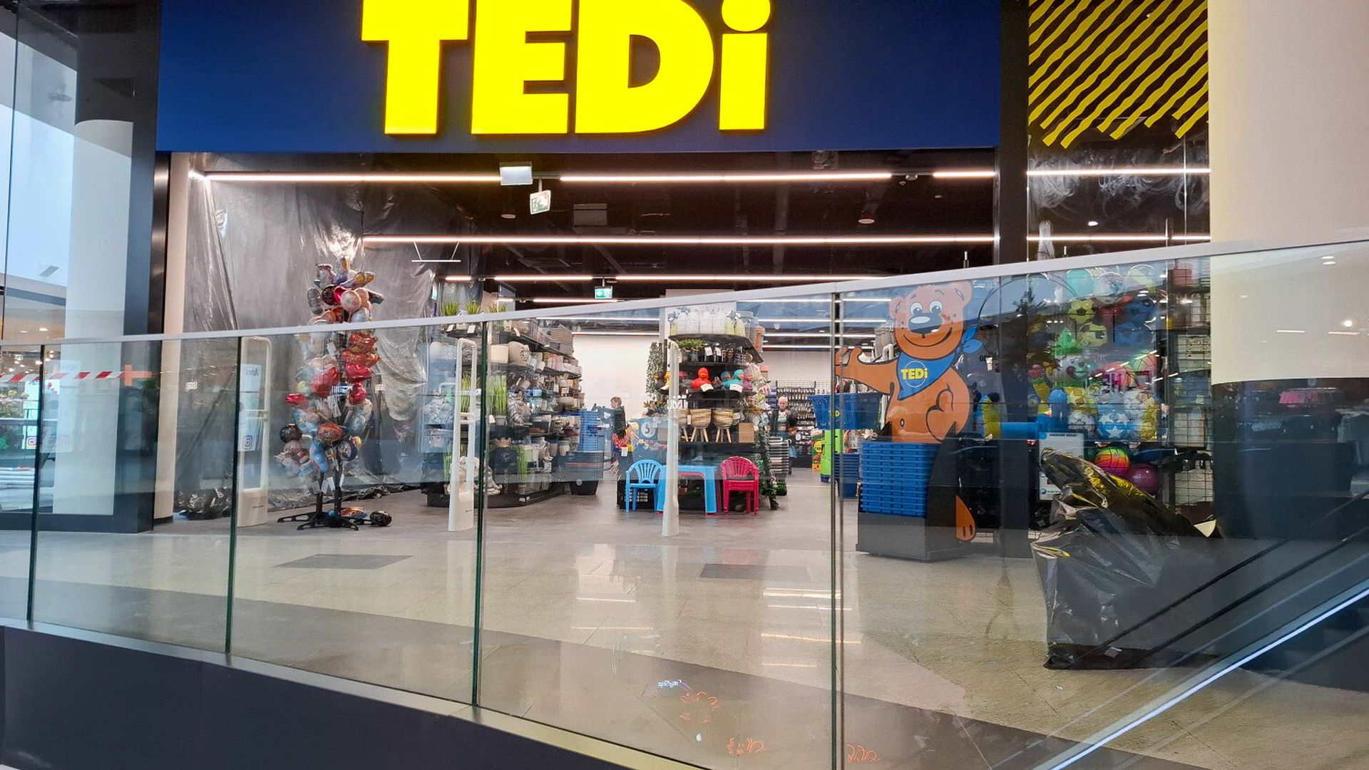 TEDi wycofuje ze sprzedaży trzy produkty. Klienci są proszeni o zwrot ...